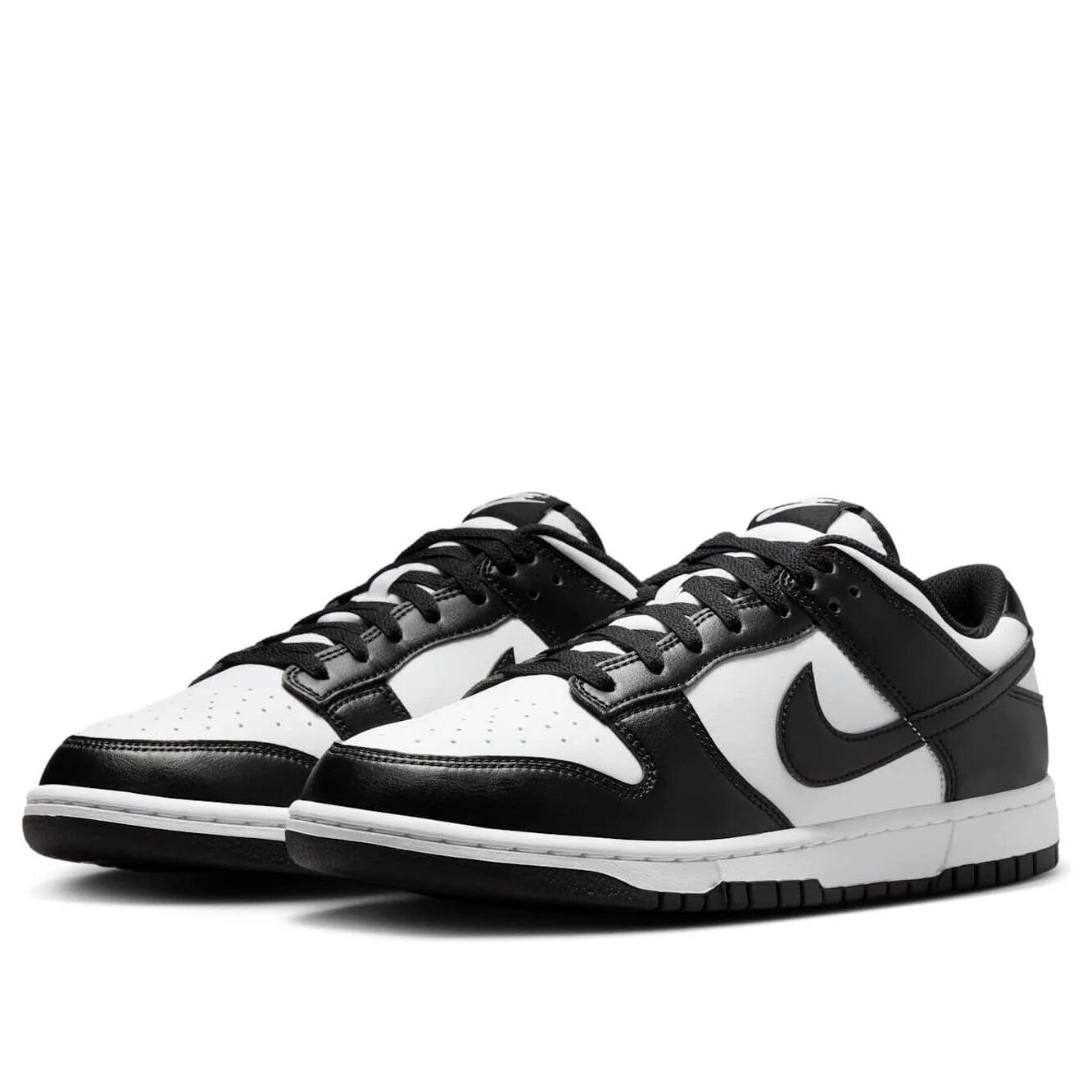 Кроссовки NIKE Dunk Low Retro, полнота D, размер 44.5 EU, белый/черные полосы — фото 1