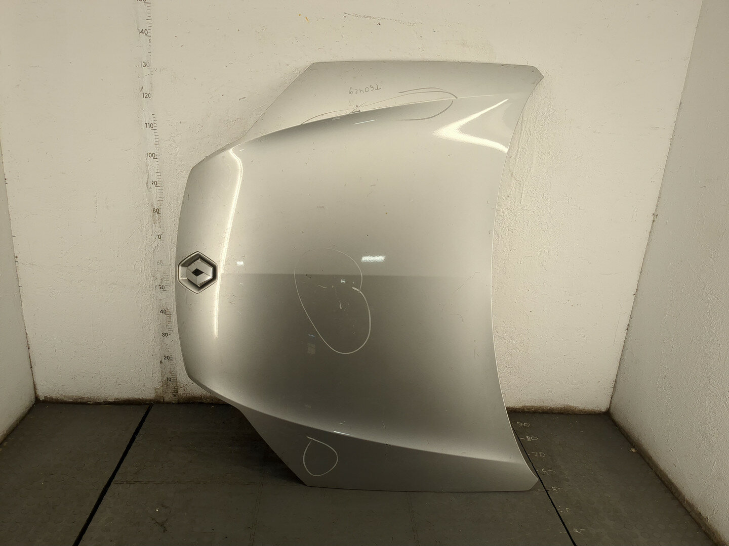 Капот Renault Laguna 3 Б/У