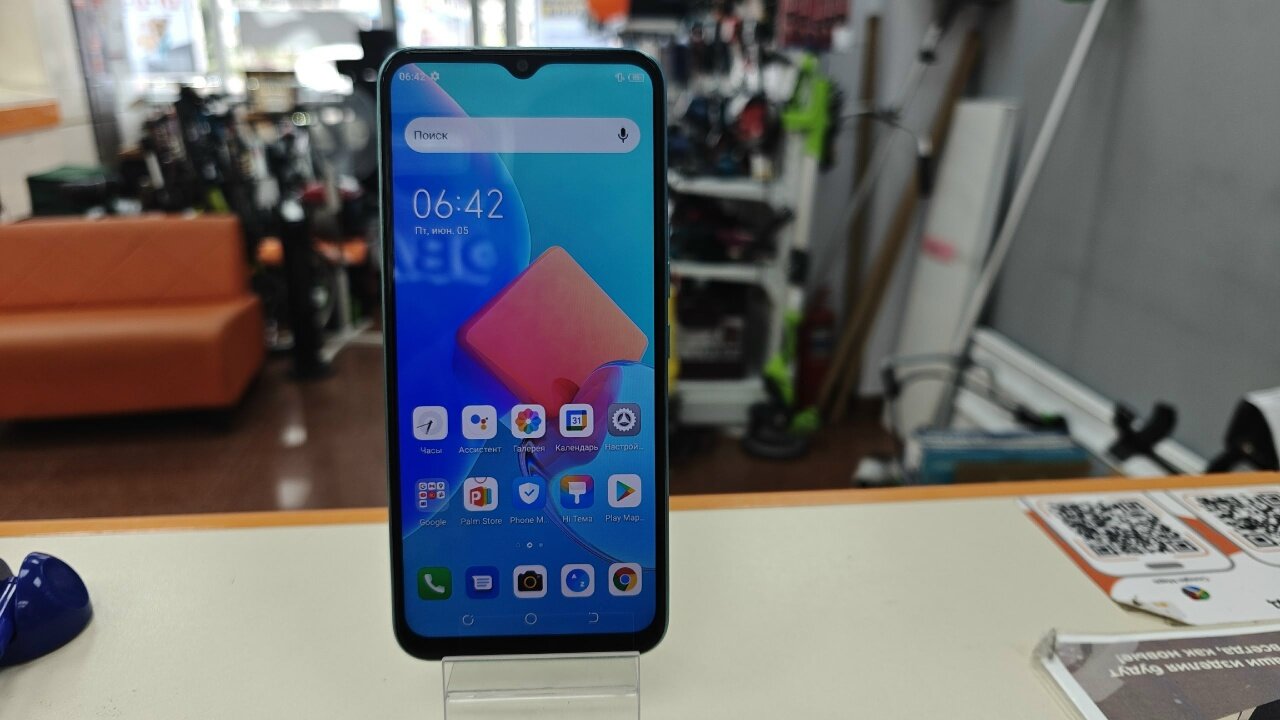 Смартфон TECNO Spark 8С 4/64GB, б/у, уценка