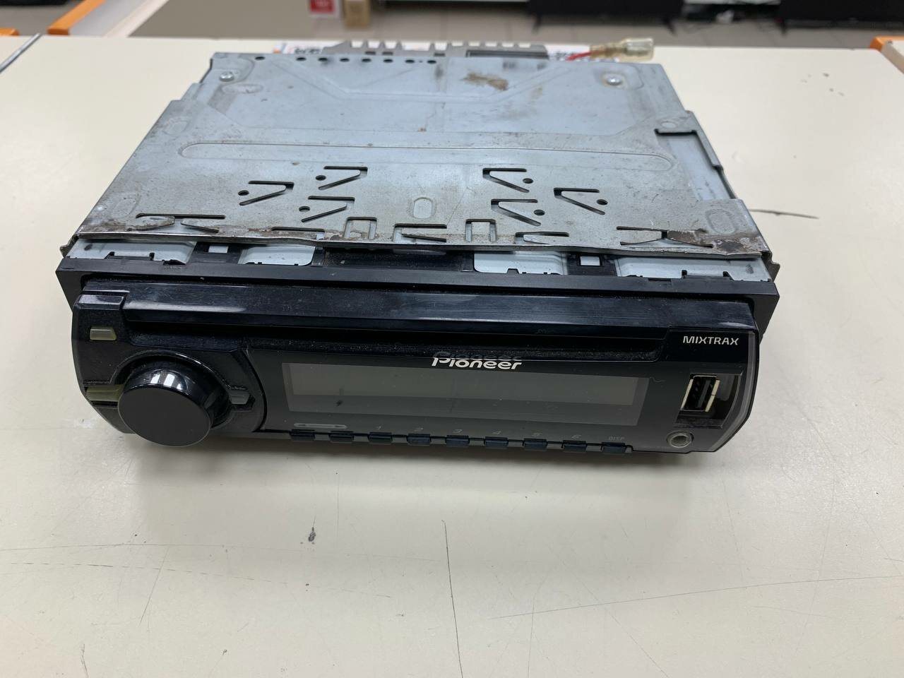 Автомагнитола Pioneer DEH-X3500UI, уцененный товар