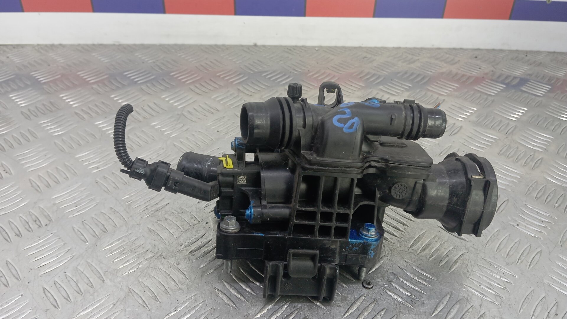 Корпус термостата дизельный CITROEN C4 CACTUS, Номер 9812113780