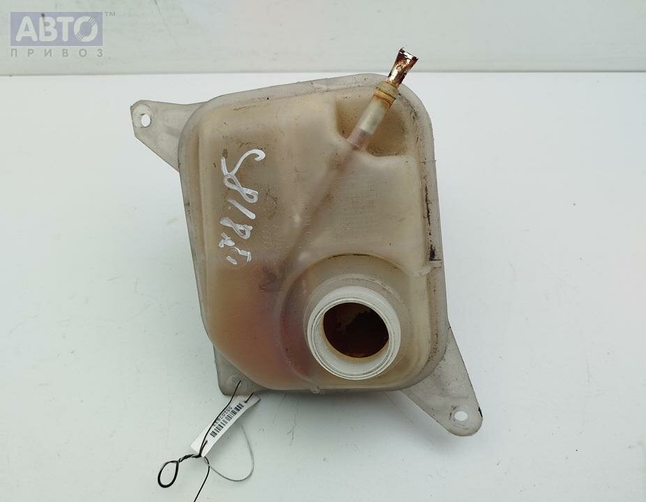 Бачок расширительный Audi 80 B4 (1991-1996)