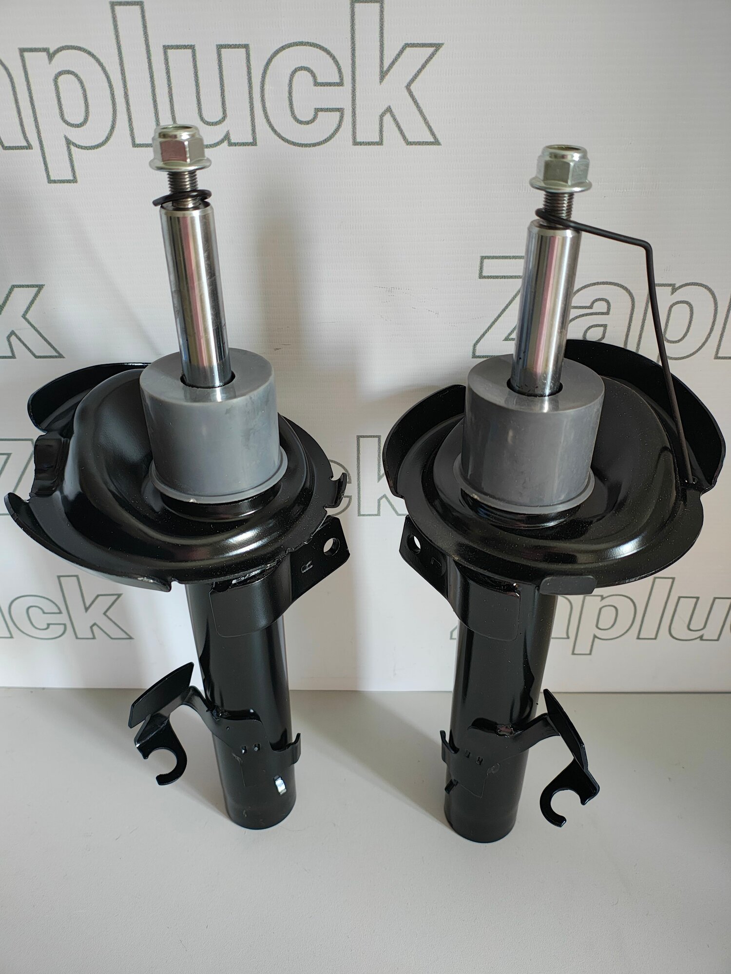 Передние амортизаторы Форд Фокус 2 Ford Focus 2 C Max. Корея. Р