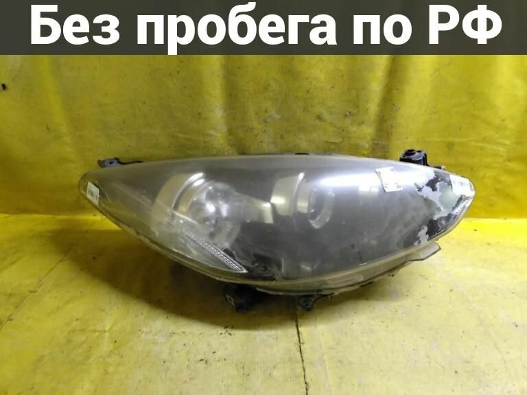 Фара Право с пробегом Mazda Demio DE3FS