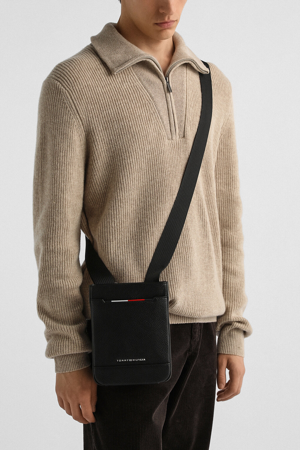 Сумка TOMMY HILFIGER, черный — фото 1