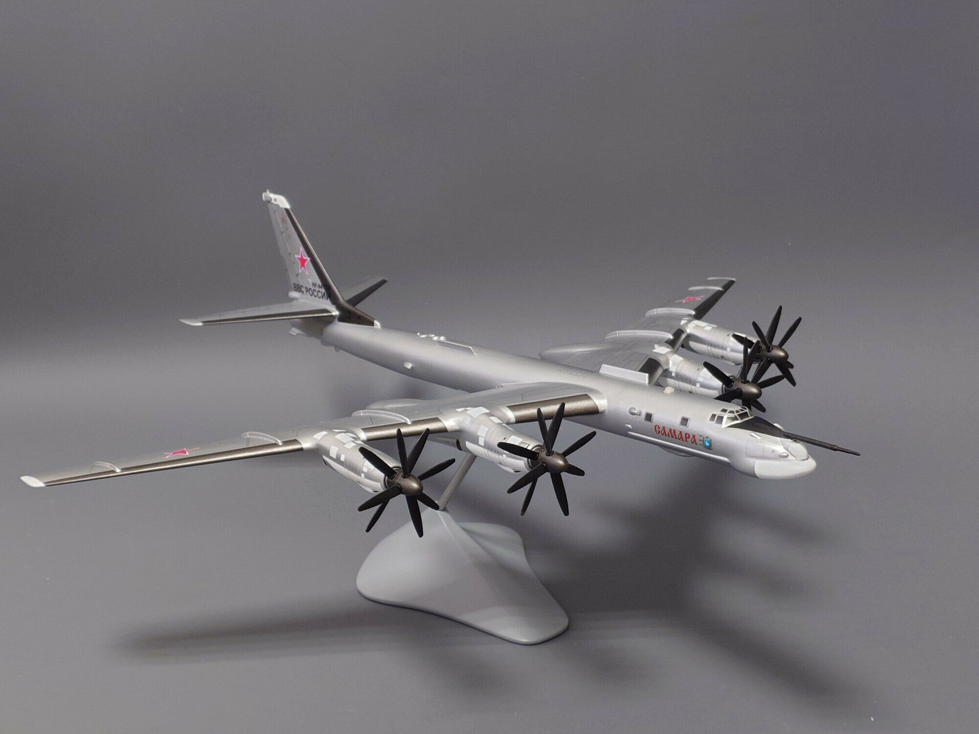 Самолет ТУ-95МС (Самара) (RU) [Готовая модель] (1:100) [RF-94121, 21]