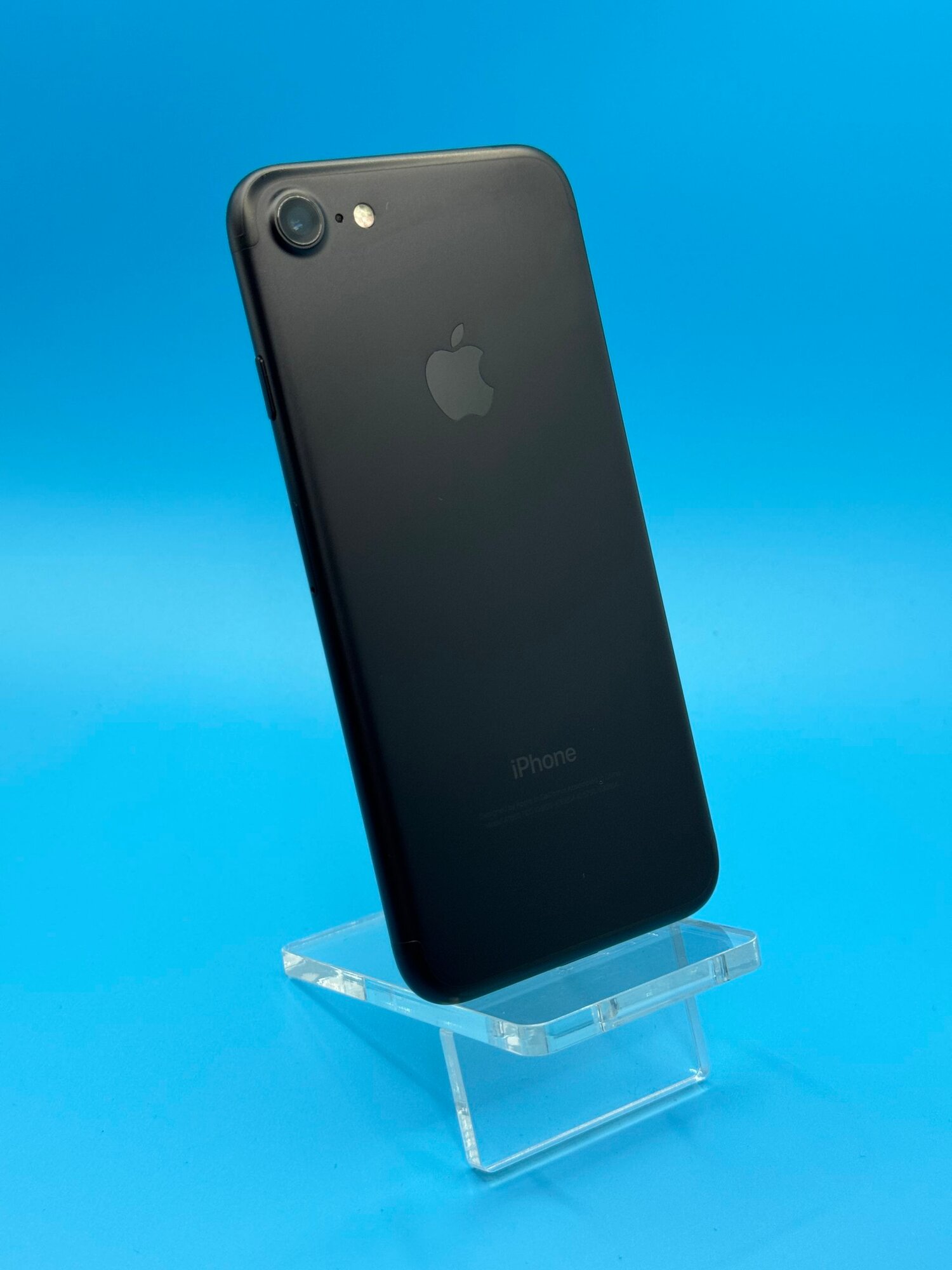 Смартфон Apple iPhone 7 — фото 1