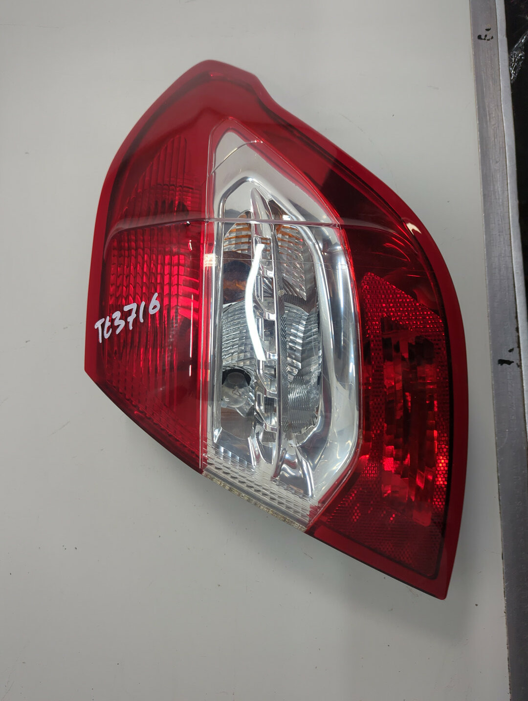 Фонарь (задний) правый Citroen C4 Б/У