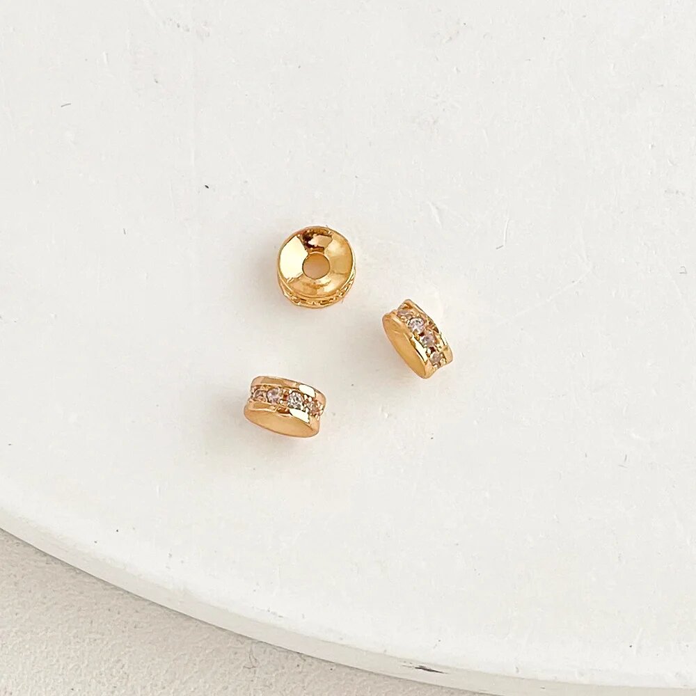 Медные сердечные проставки для браслетов Cordial Design Gold Clear