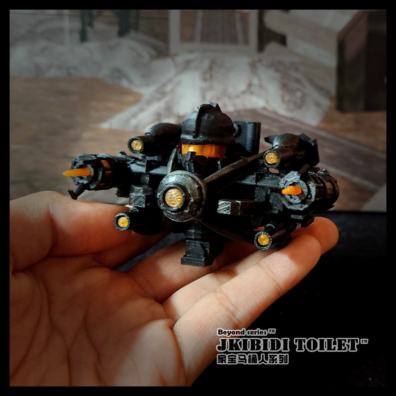 Фигурки Hot Toys 1/18 Туалетный мужчина