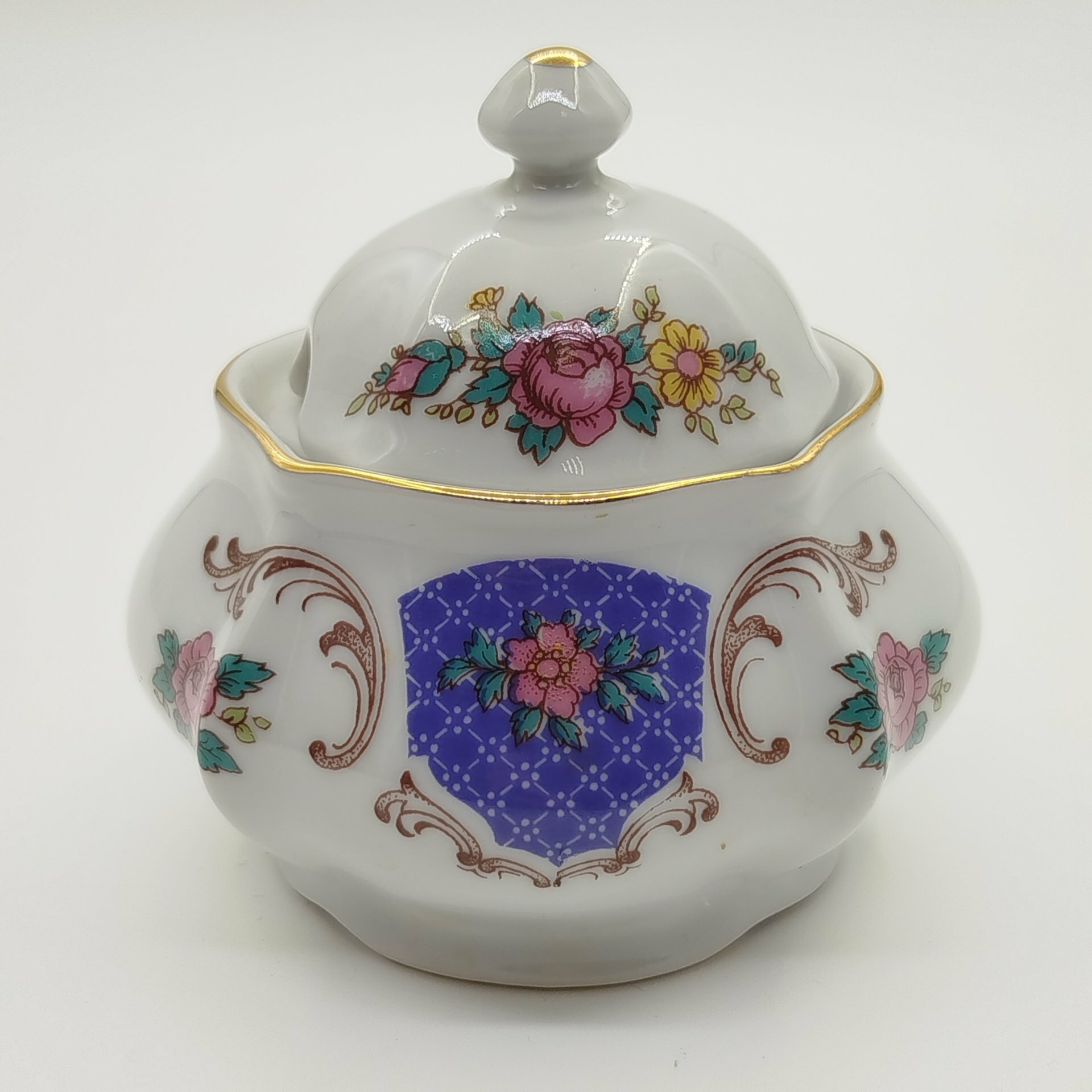 Сахарница с цветочным декором, фарфор, деколь, золочение, Bohemia (Neurohlau)