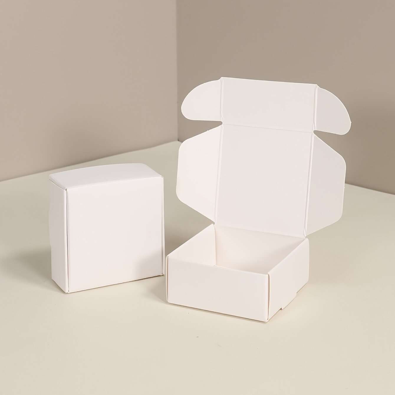 Картонные мини-коробки 5.5x5.5x2.5 см, белые, 20 шт.