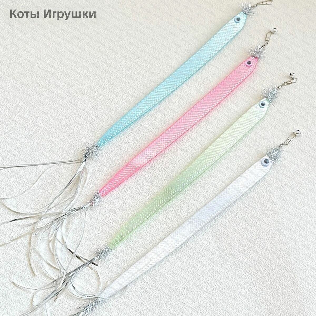 Игрушка для кошек в виде рыбки с отражающей поверхностью и колокольчиком, 30 см, зелёная