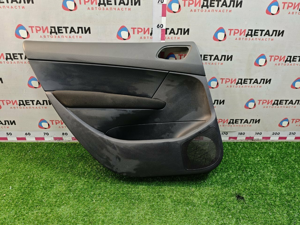 Обшивка боковой двери Peugeot 308 1.6 10FHAP 2008 Сзади лев. (б/у)