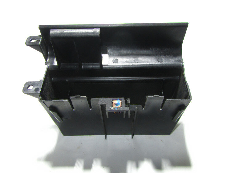 Корпус блока кузовного оборудования 13265750 95423299 Chevrolet Cruze J300, J305, J308