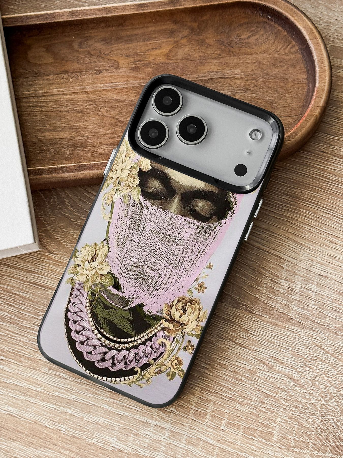 Чехол на iPhone 17 Pro у2к
