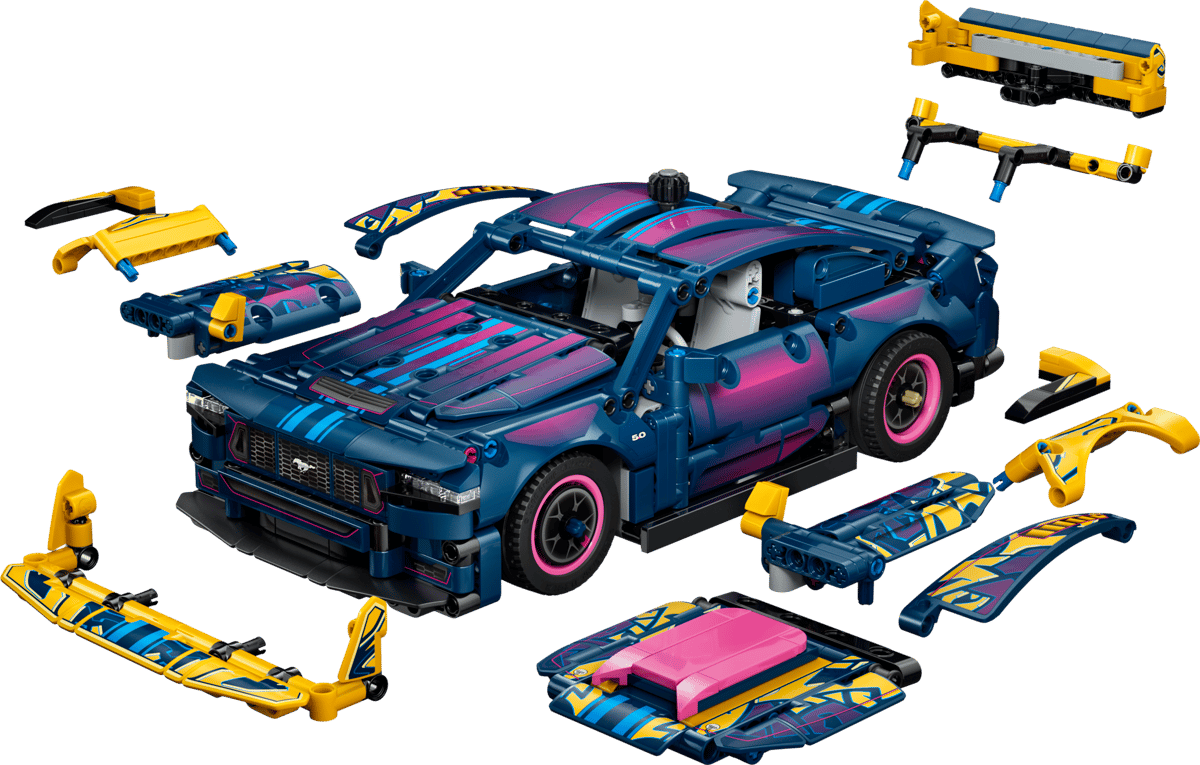 Конструктор LEGO Technic 42236 Автомобиль Custom Garage Ford Mustang GT, 973 дет. — фото 1