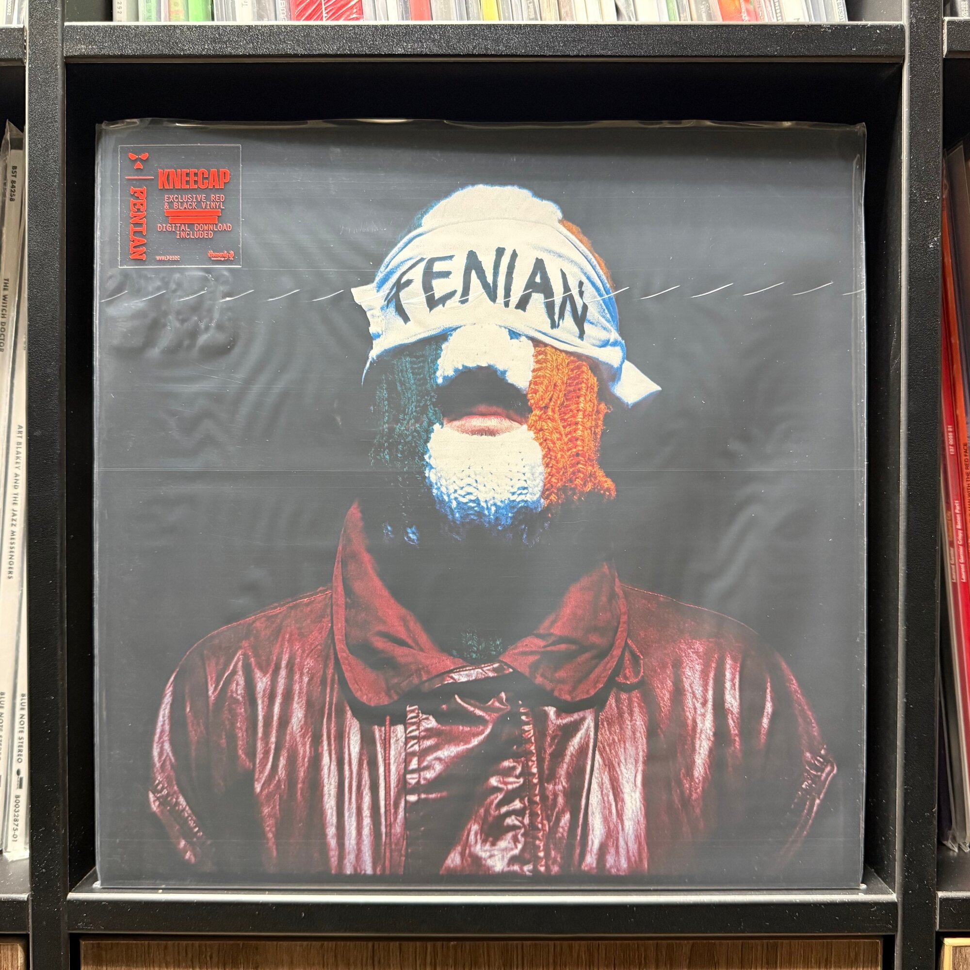 Виниловая пластинка KNEECAP - Fenian (mint, factory not sealed, limited red & black vinyl LP + insert + MP3 download code) LP Винил