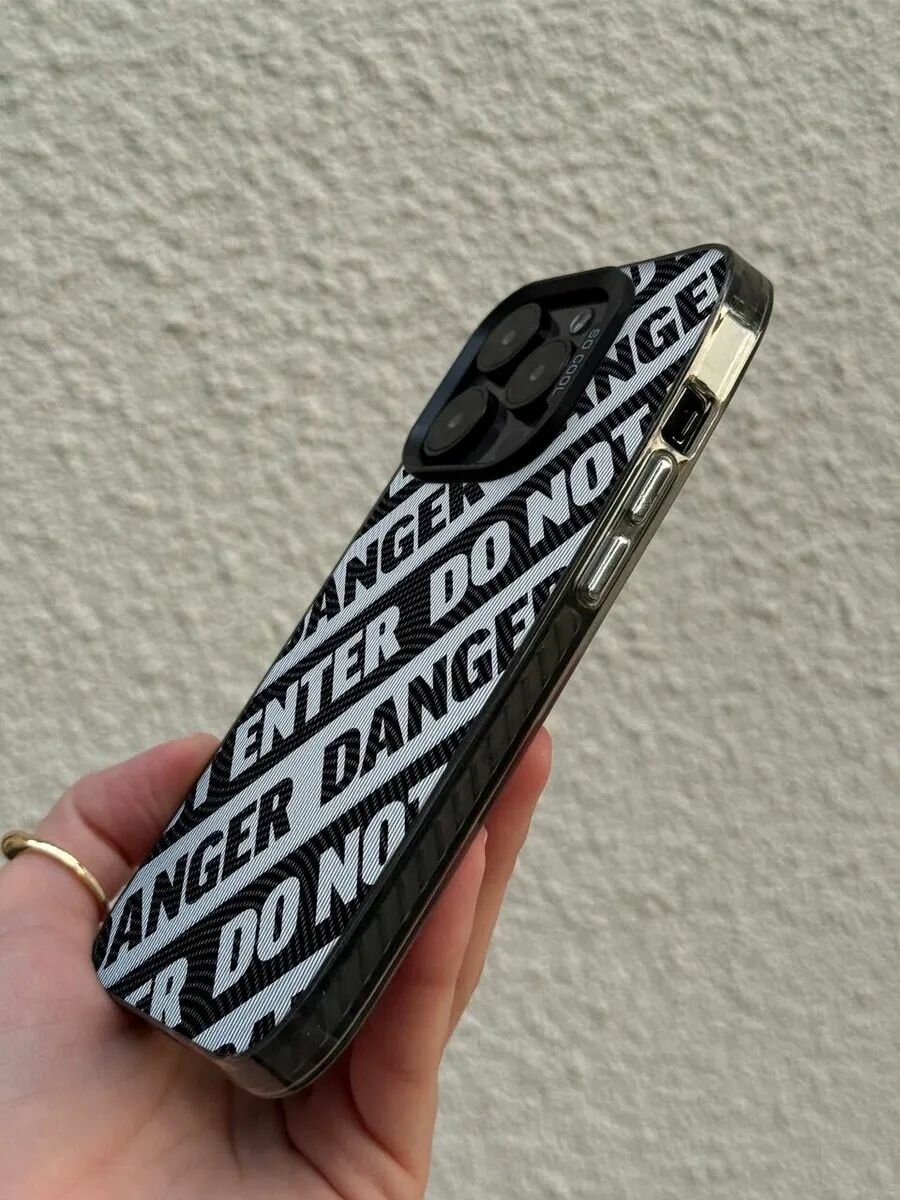 Чехол на Iphone 15 Pro y2k — фото 1