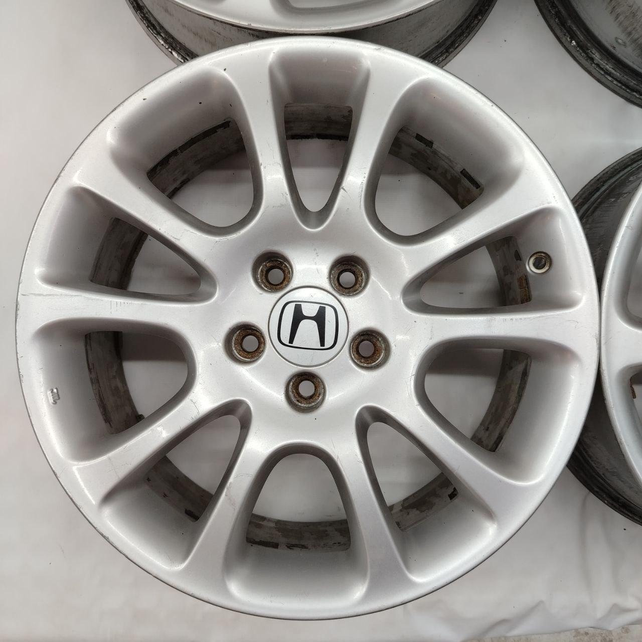 Комплект (4 шт) колесных дисков Honda 18x7 PCD 5x114.3 D67.1 ET50 (оригинал)