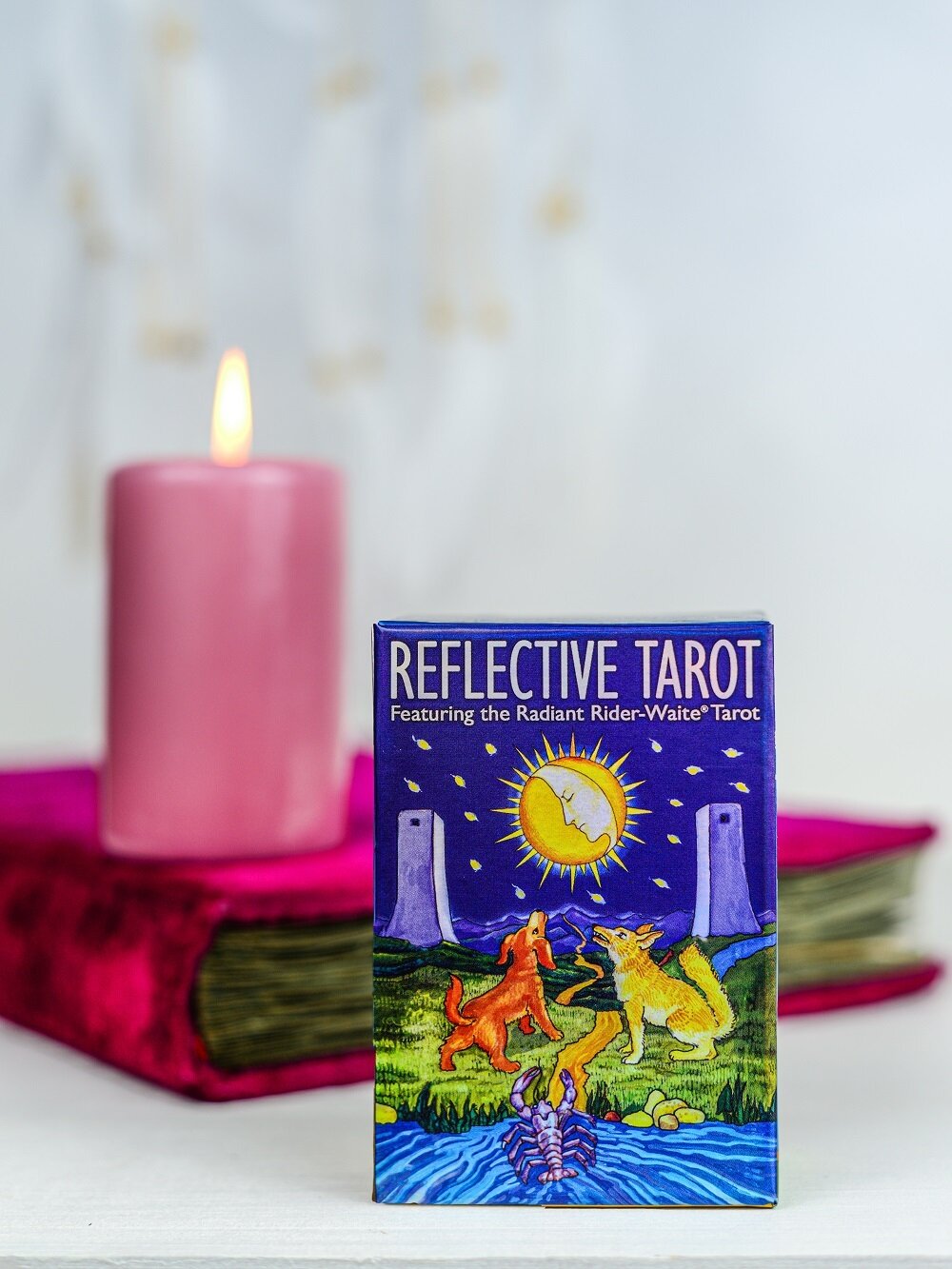 Карты таро Голографический Райдер-Уэйт / Reflective Tarot Featuring the Radiant Rider-Waite