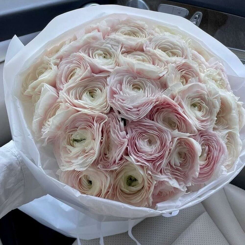 Букет Ранункулюсы Лютики 29 шт