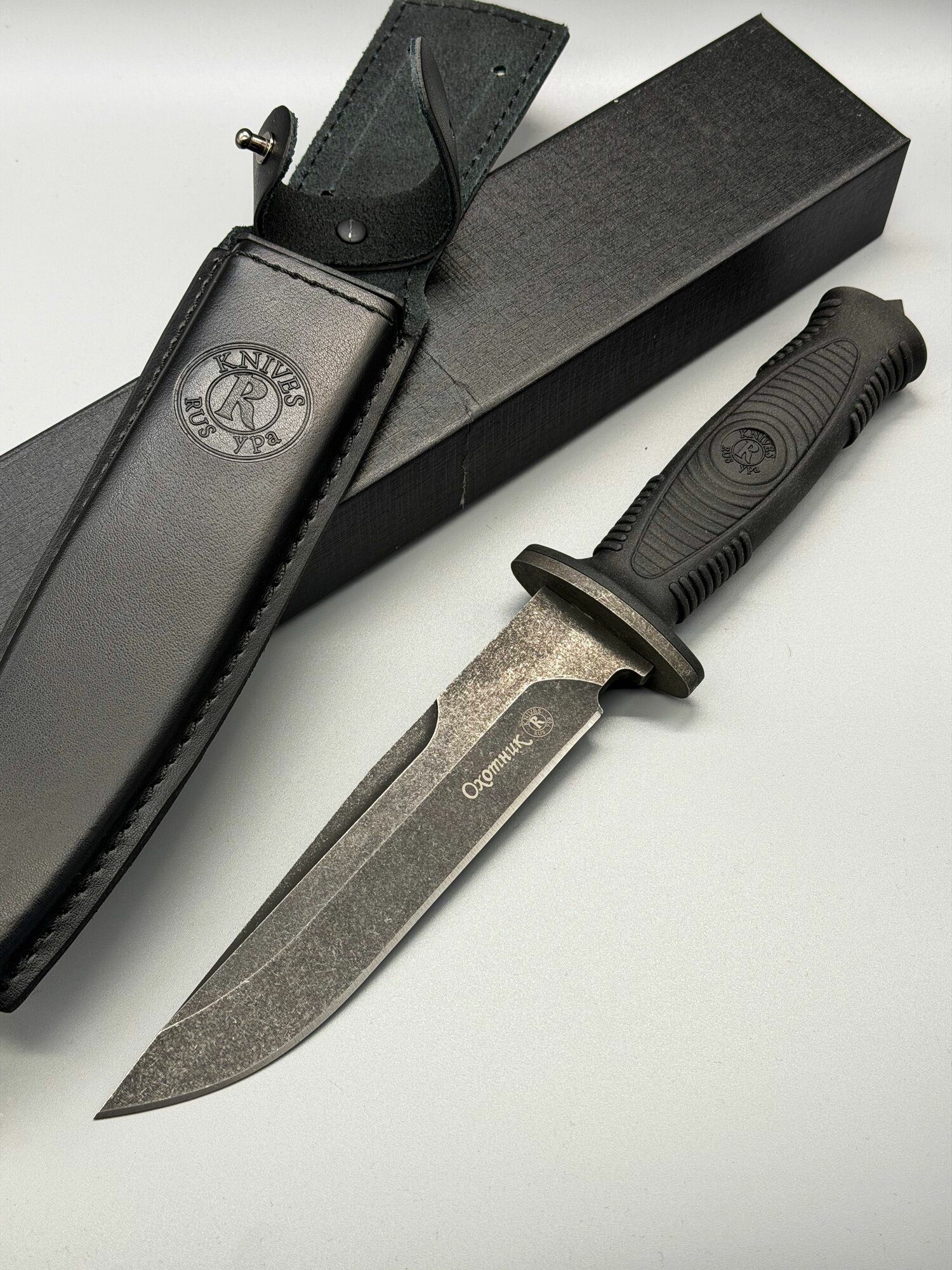 Охотничий нож, с чехлом/ножны, фиксированный клинок, D2 сталь, 16см, черный