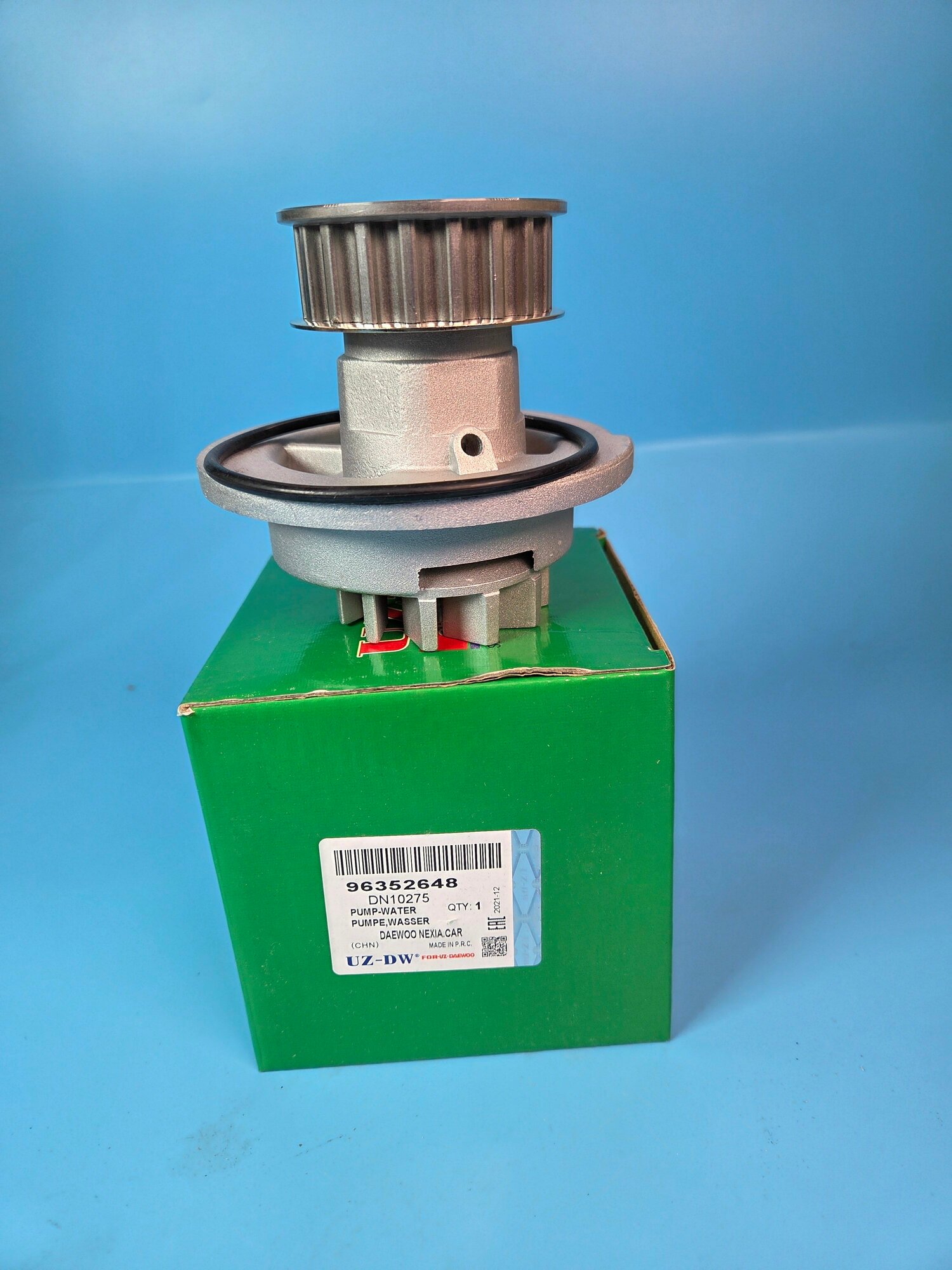 Насос водяной (помпа) 96352648 UZ-DW Nexia 8кл, Lanos 1.3/1,5, Aveo 1.4/1.5 8кл.
