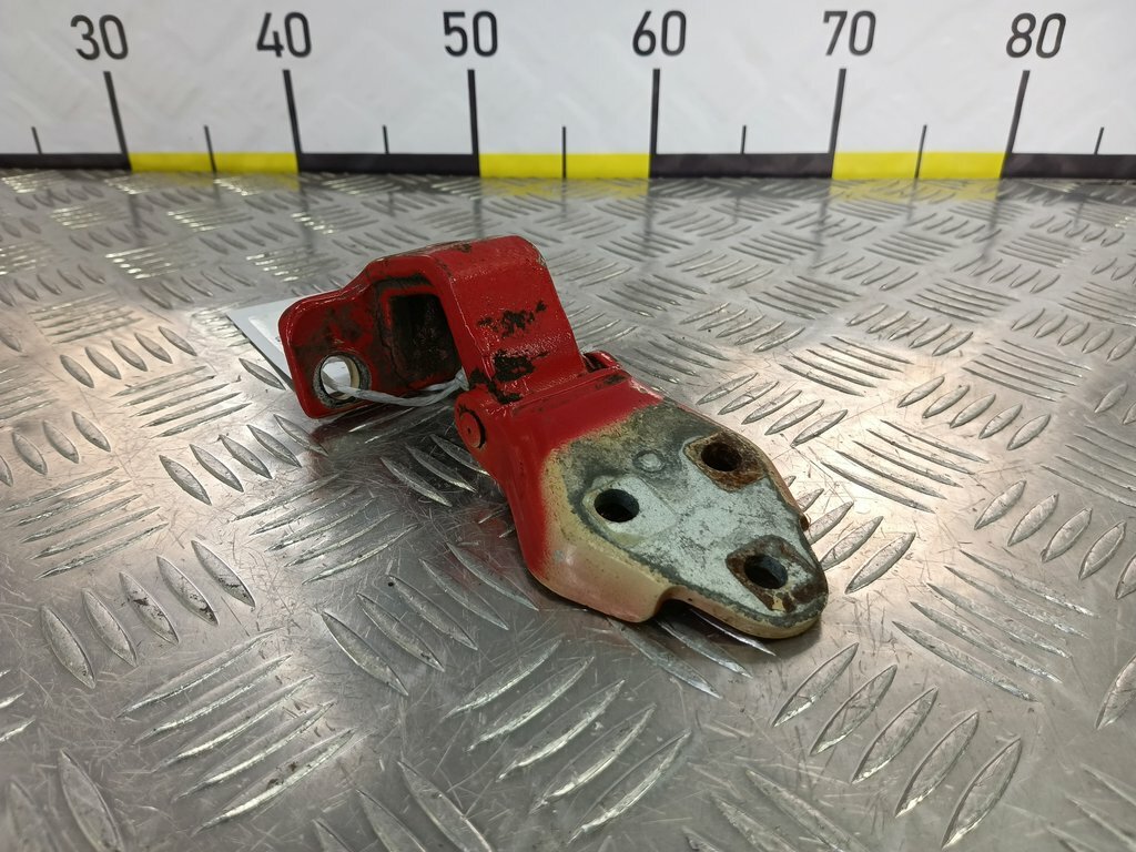 Петля двери передней Б/У для Iveco Daily IV (2006—2011) 97169415