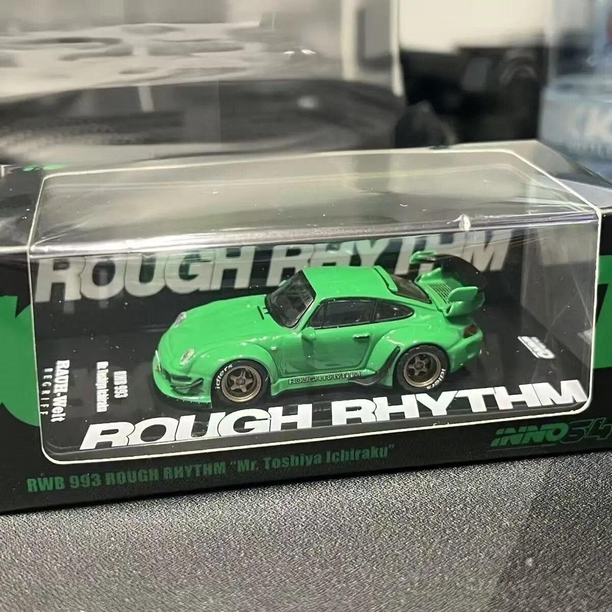 Модель автомобиля INNO 1/64 F40 из металла для взрослых green