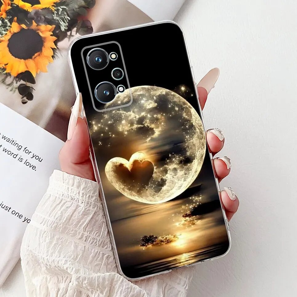 Чехол Realme GT Neo 2/3T/GT2, луна и сердце