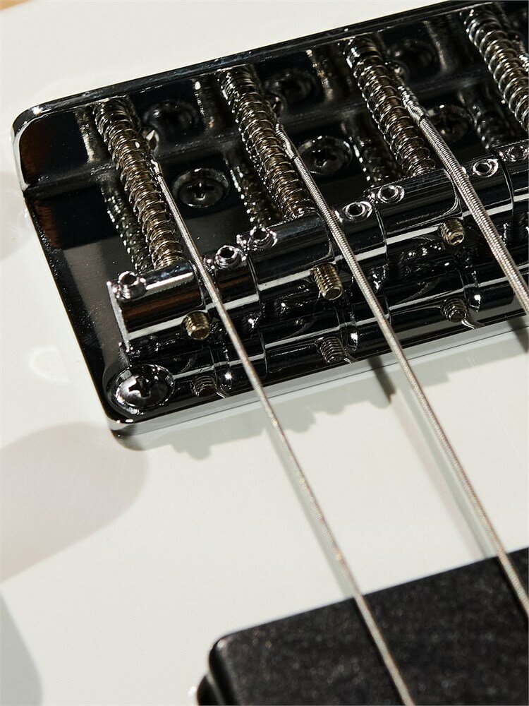 Бас-гитара Bosstone BGP-5 V.2 WH — фото 1