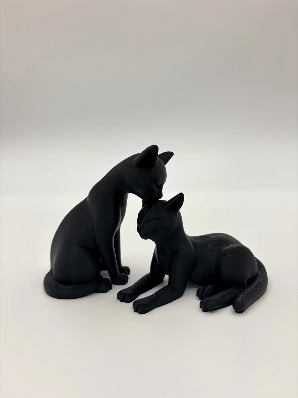 Декоративная фигурка кошек