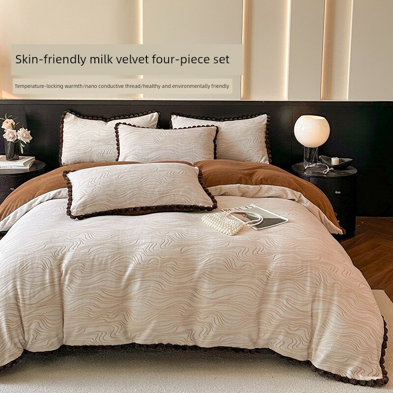 Комплект постельного белья Southern Bedding: Зимний цветочный узор, молочный велюр, четыре предмета, приятный для кожи,