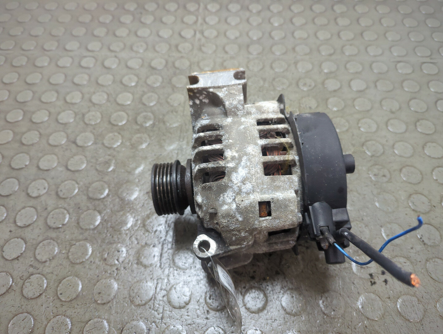 Генератор Mercedes A W168 Б/У