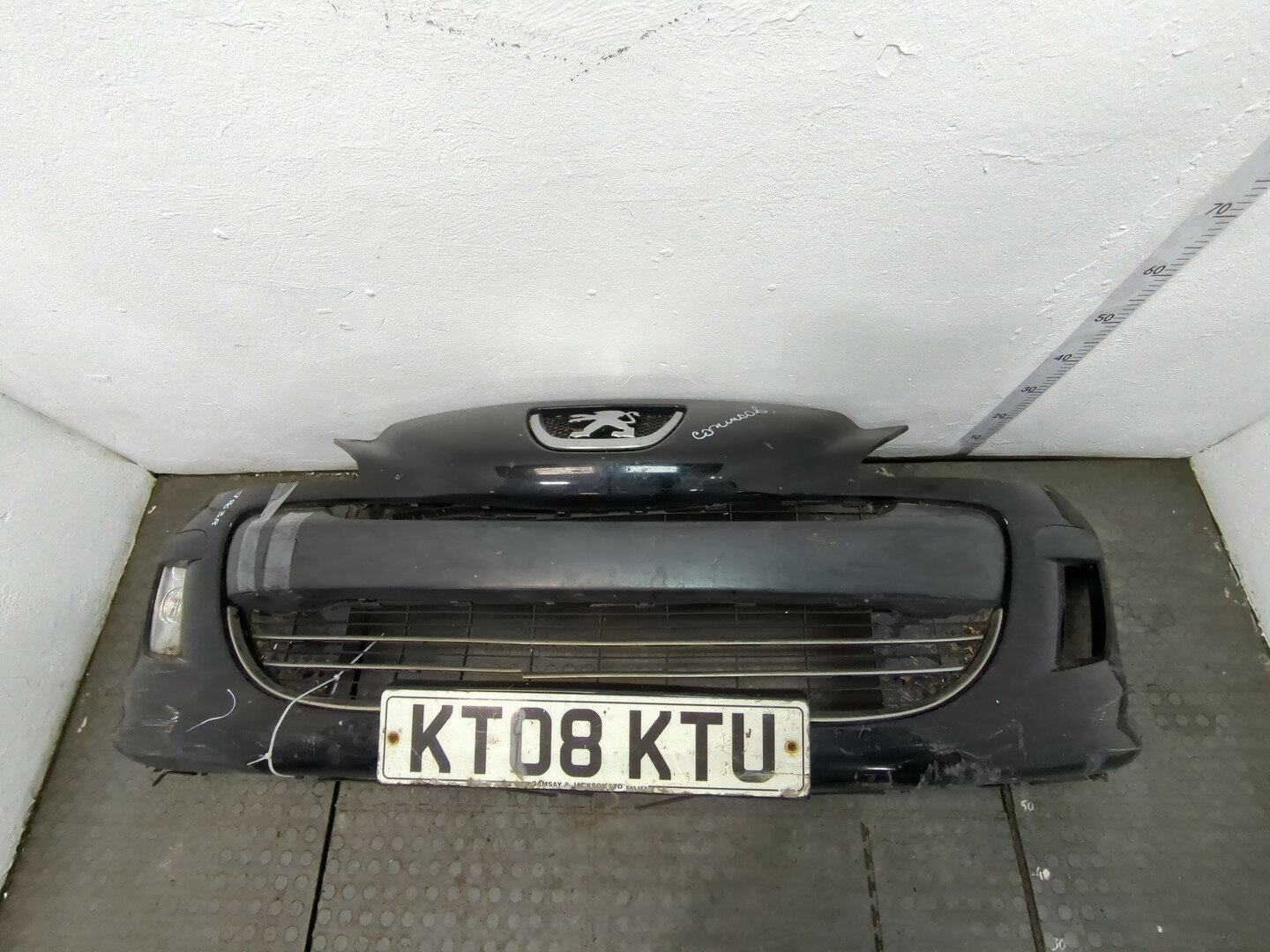 Бампер передний Peugeot 308 Б/У