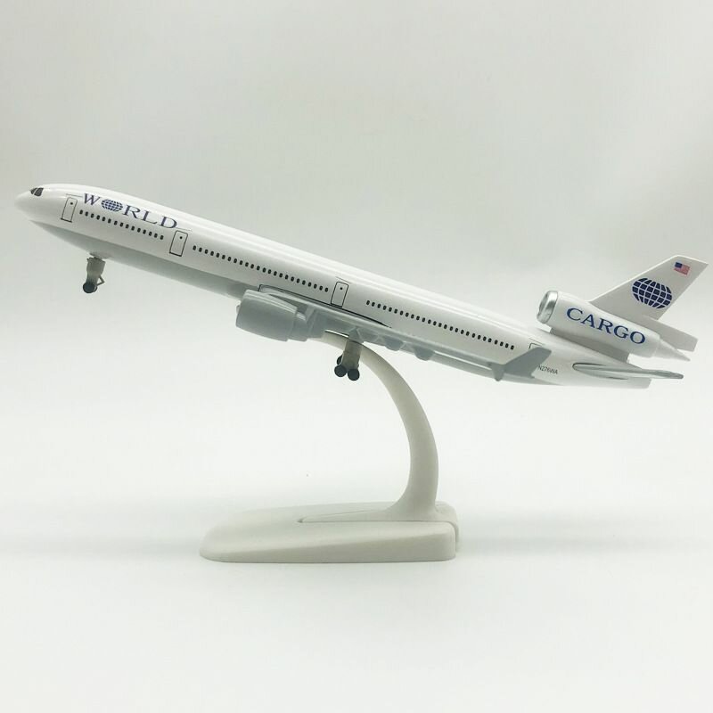 20 см , Металлическая модель самолета McDonnell Douglas MD-11 World Airways