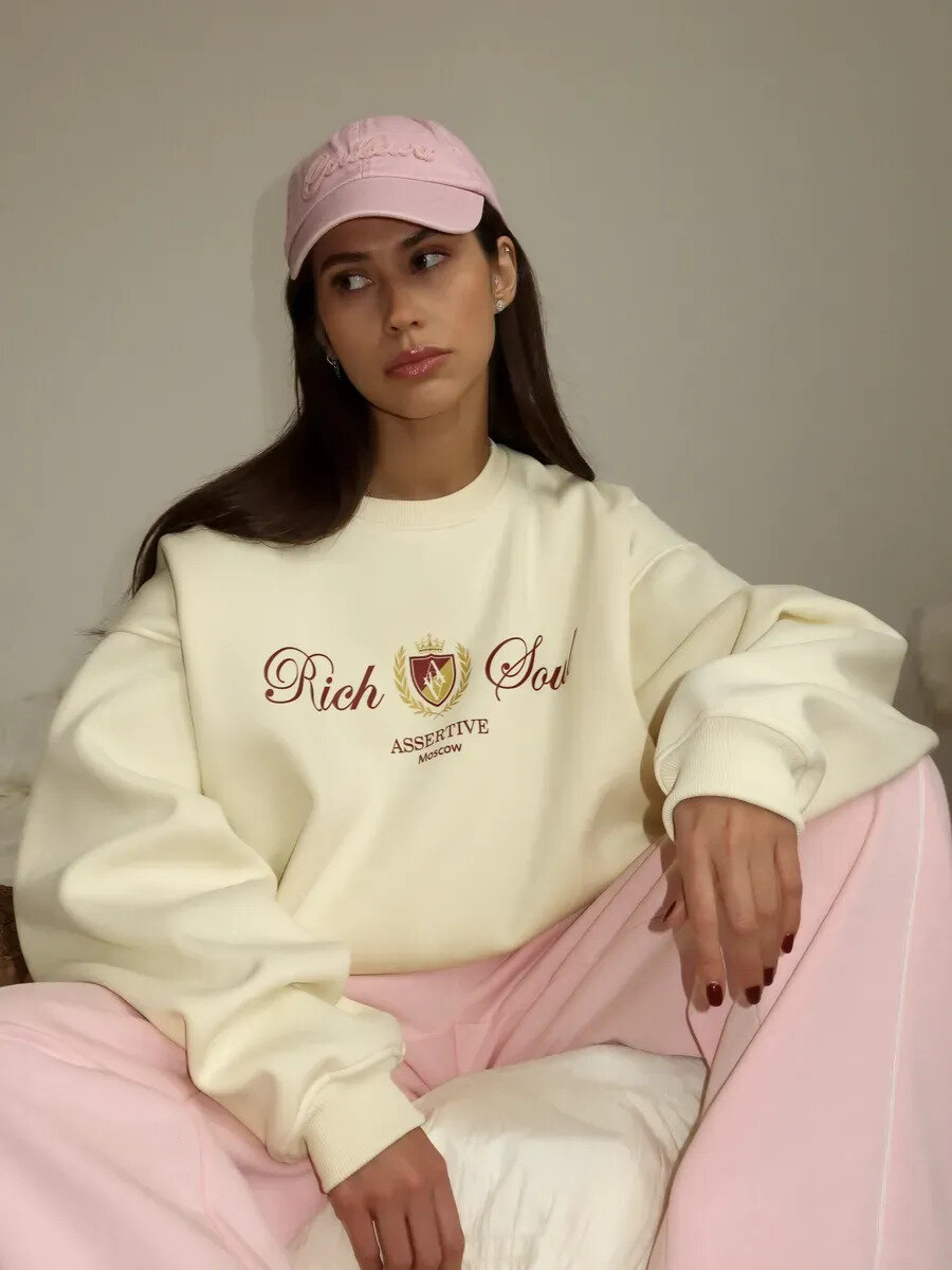 Свитшот ASSERTIVE RICH SOUL