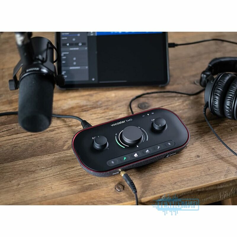 Аудиоинтерфейс Focusrite Vocaster Two — фото 1