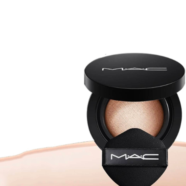 Тональные средства MAC — фото 1