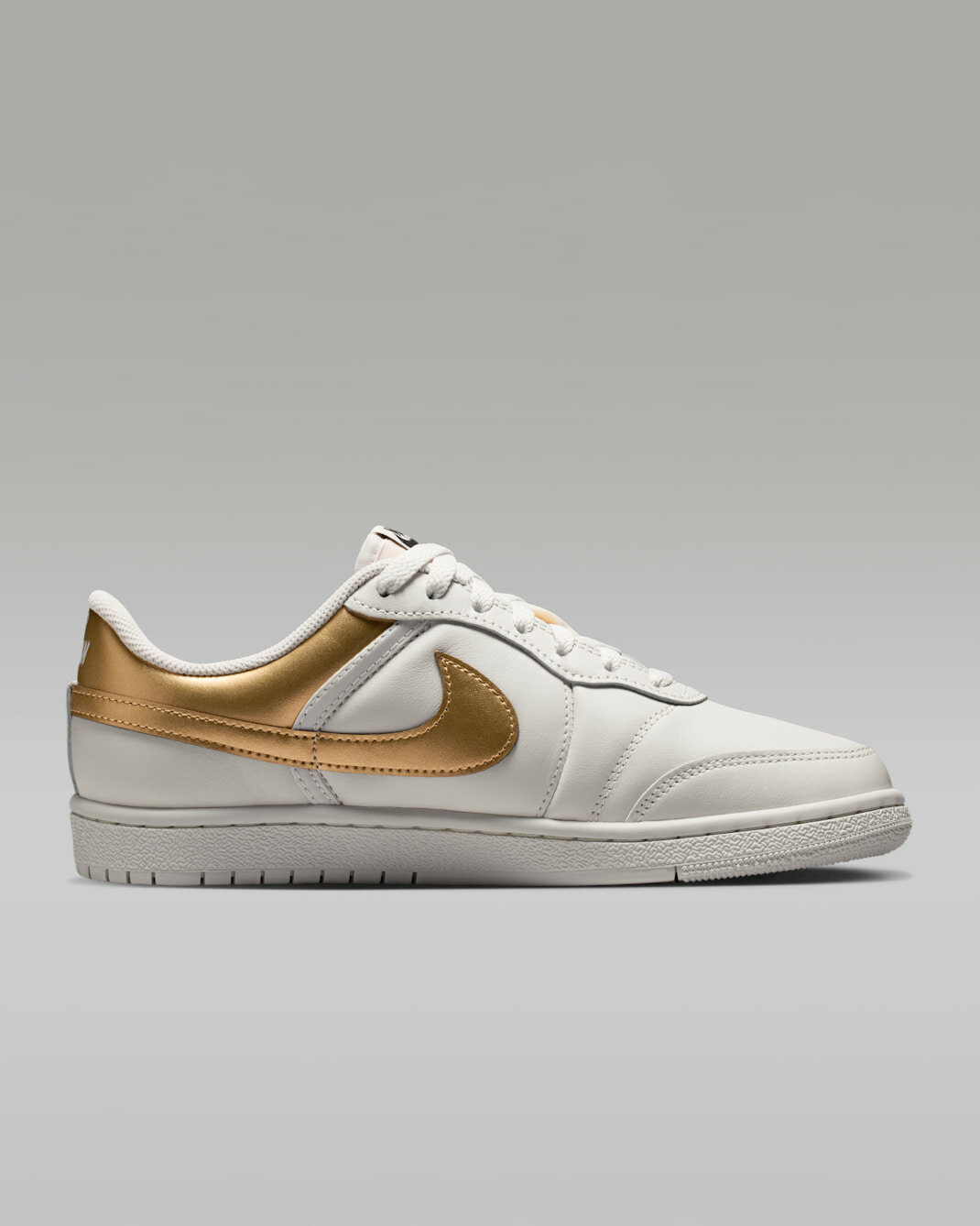 Кроссовки Air Jordan Skyline Low