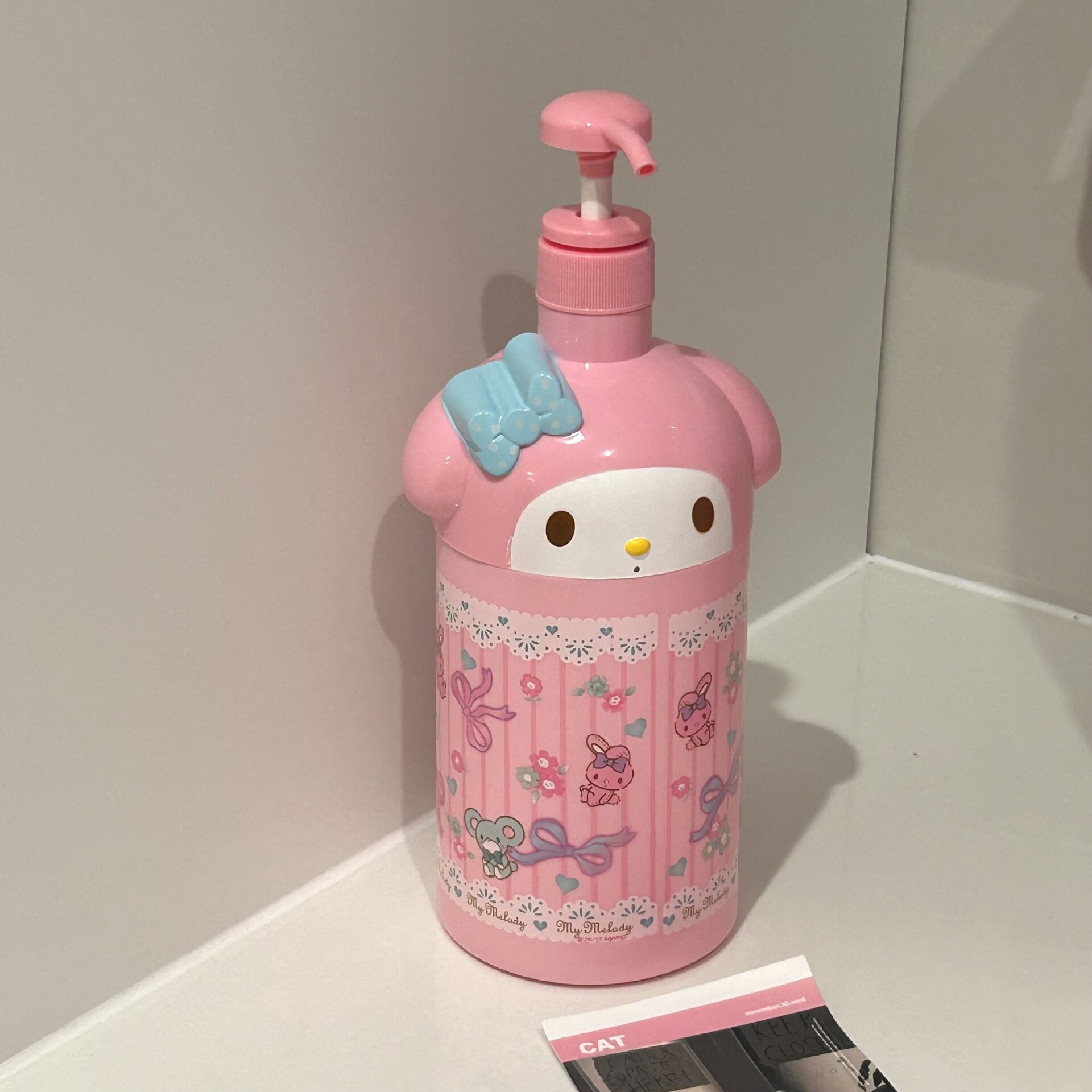 MINISO Пустая бутылка для мыла Hello KittyMINISO Пустая бутылка для мыла Hello Kitty