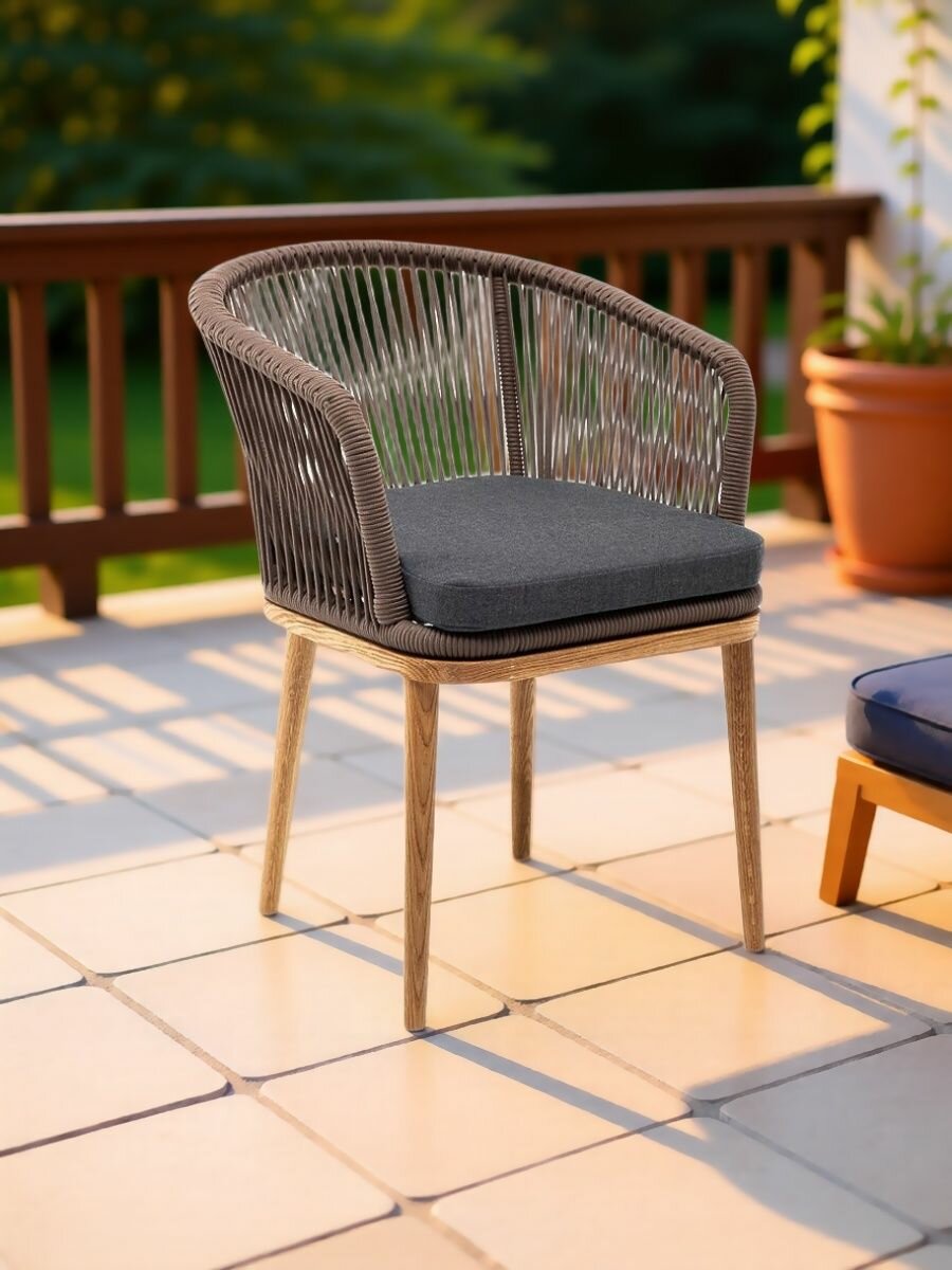 Стул марсель плетеный из роупа с дубовым основанием, роуп коричневый круглый, ткань темно-серая 027