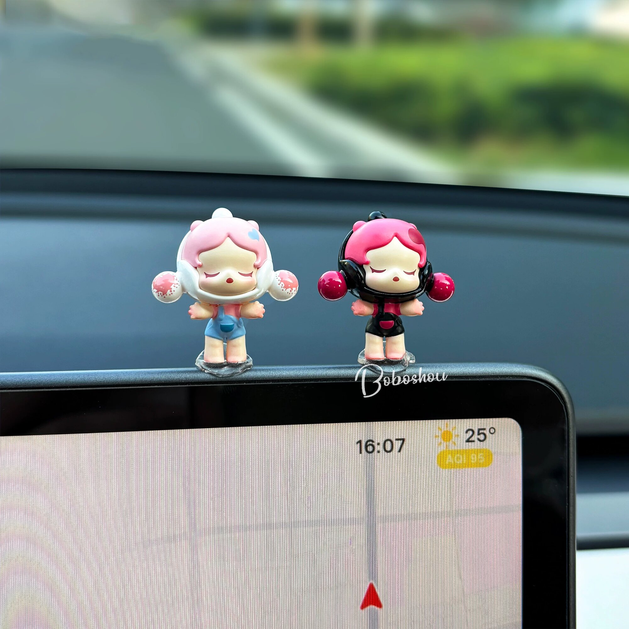 Набор из 2 фигурок Pop Mart Moe Style для украшения приборной панели автомобиля - новая коллекция 2026 года