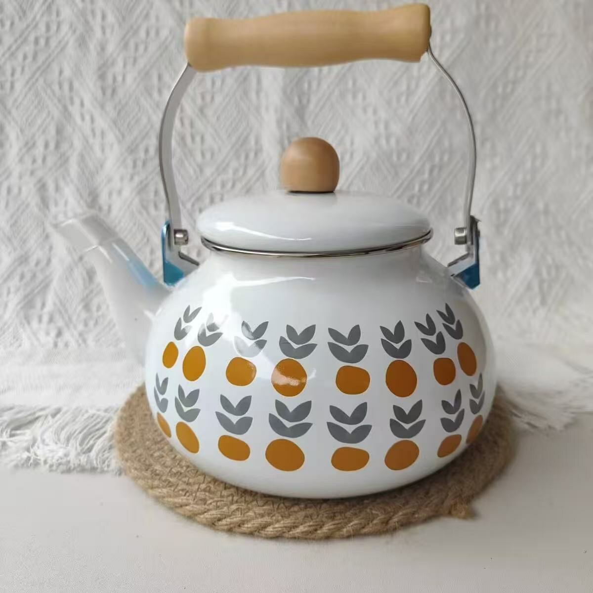 Эмалированный чайник с геометрическим узором / Кофейник 2,5 л для кухни