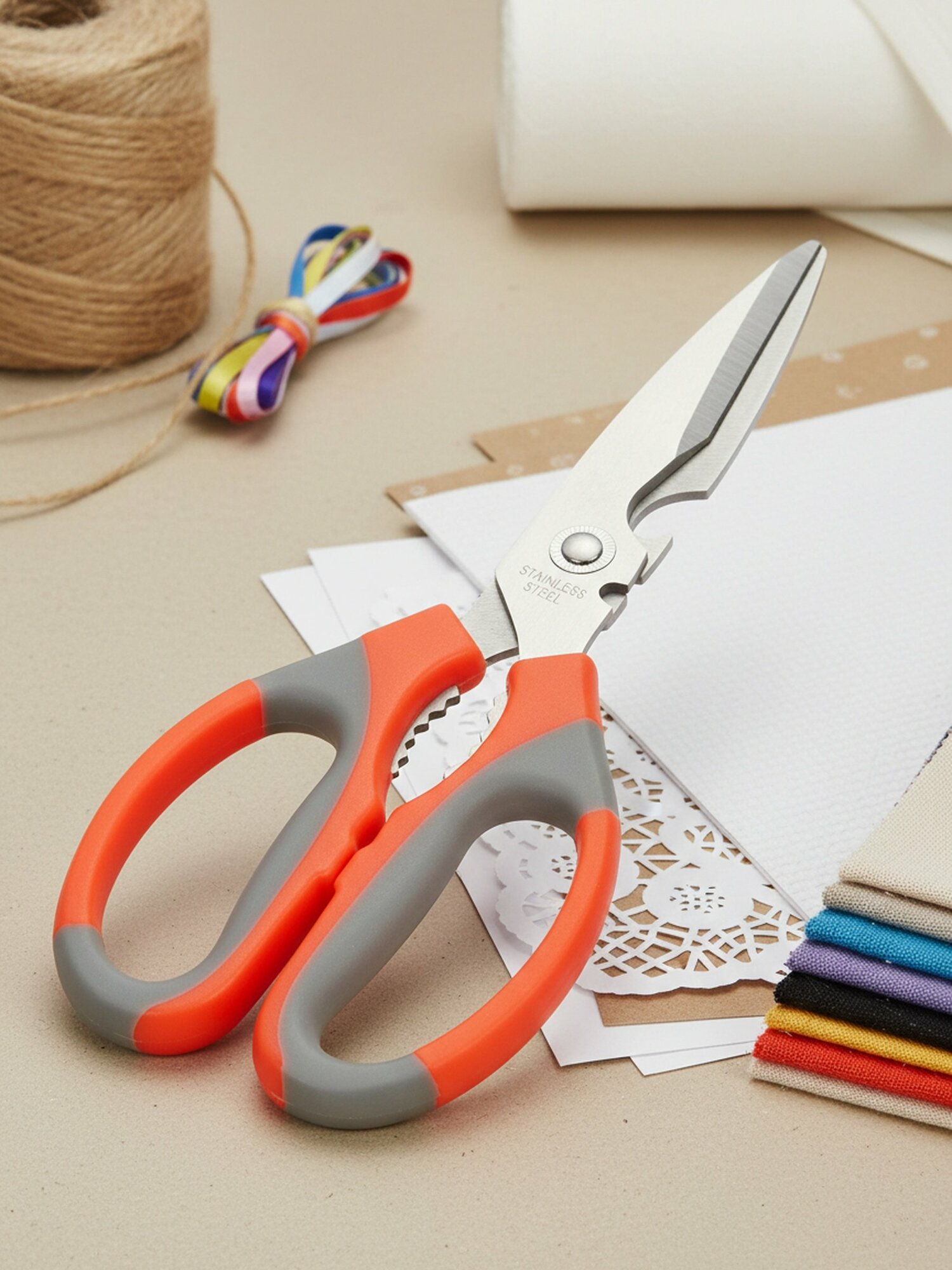 Ножницы универсальные 210 мм для рукоделия и дома, хозяйственные, артикул Y4-11250, в ассортименте