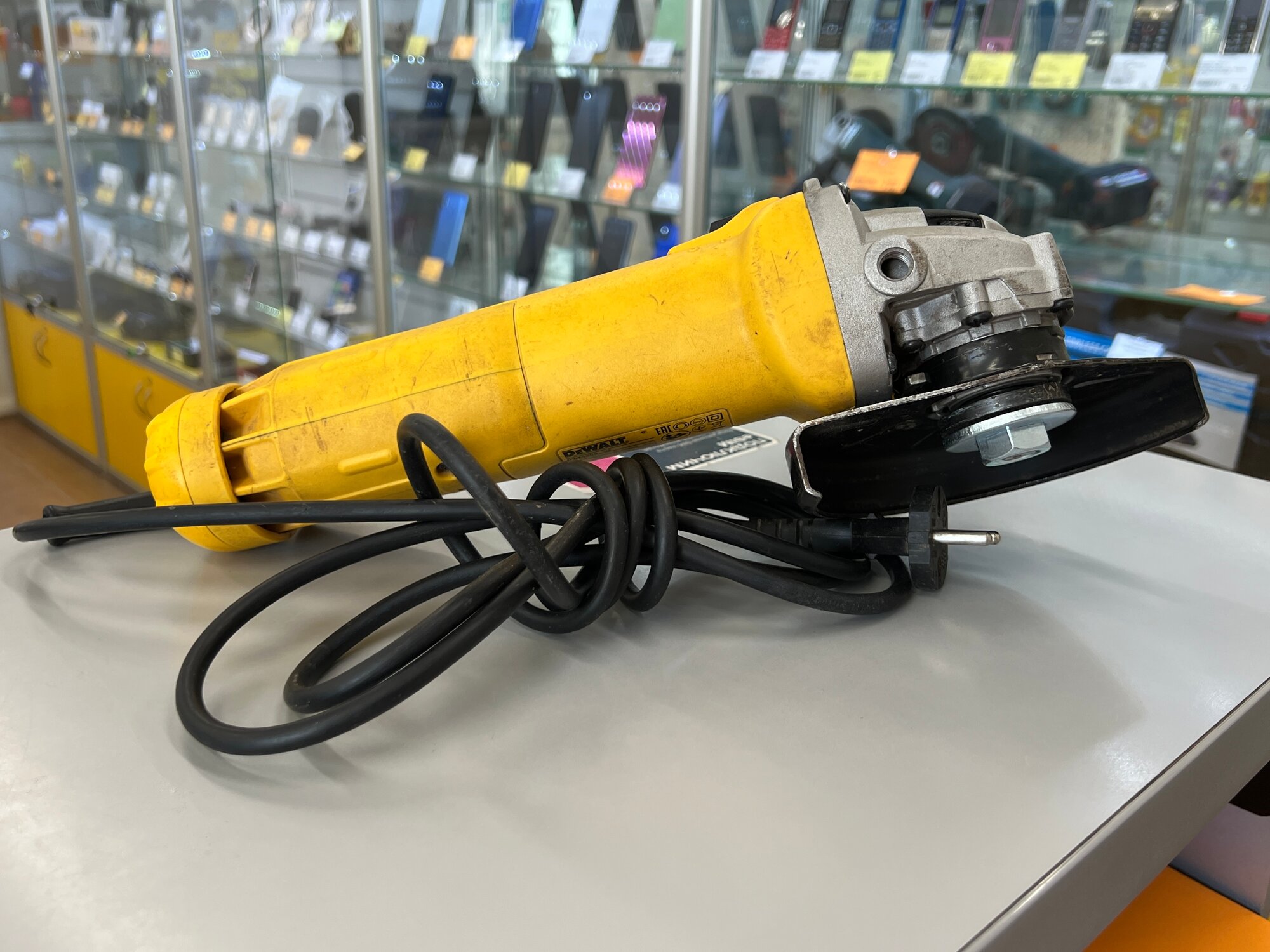 УШМ (болгарка) DEWALT DWE4205KS — фото 1
