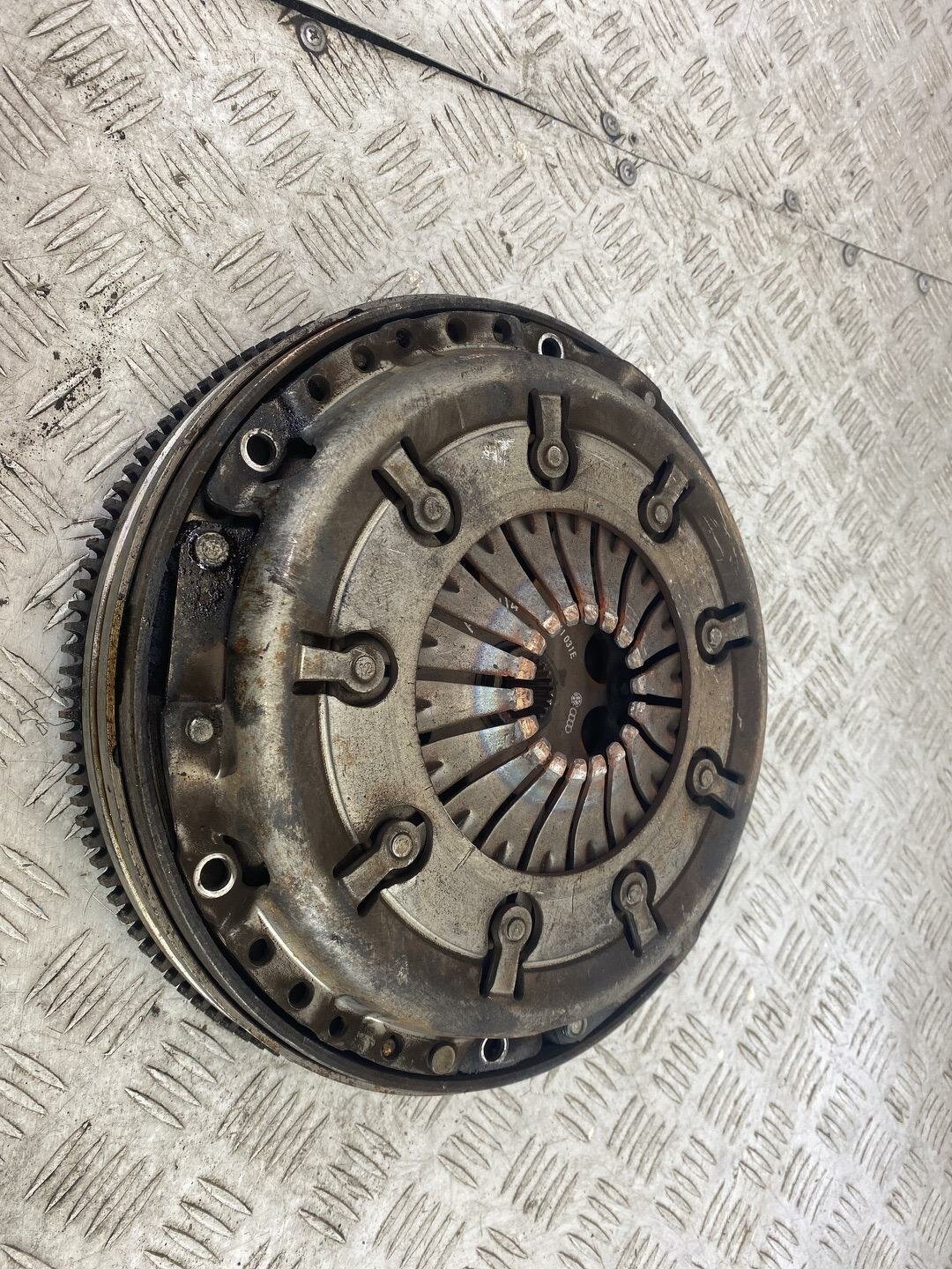 Маховик Volkswagen Passat B5 1999 058141031E