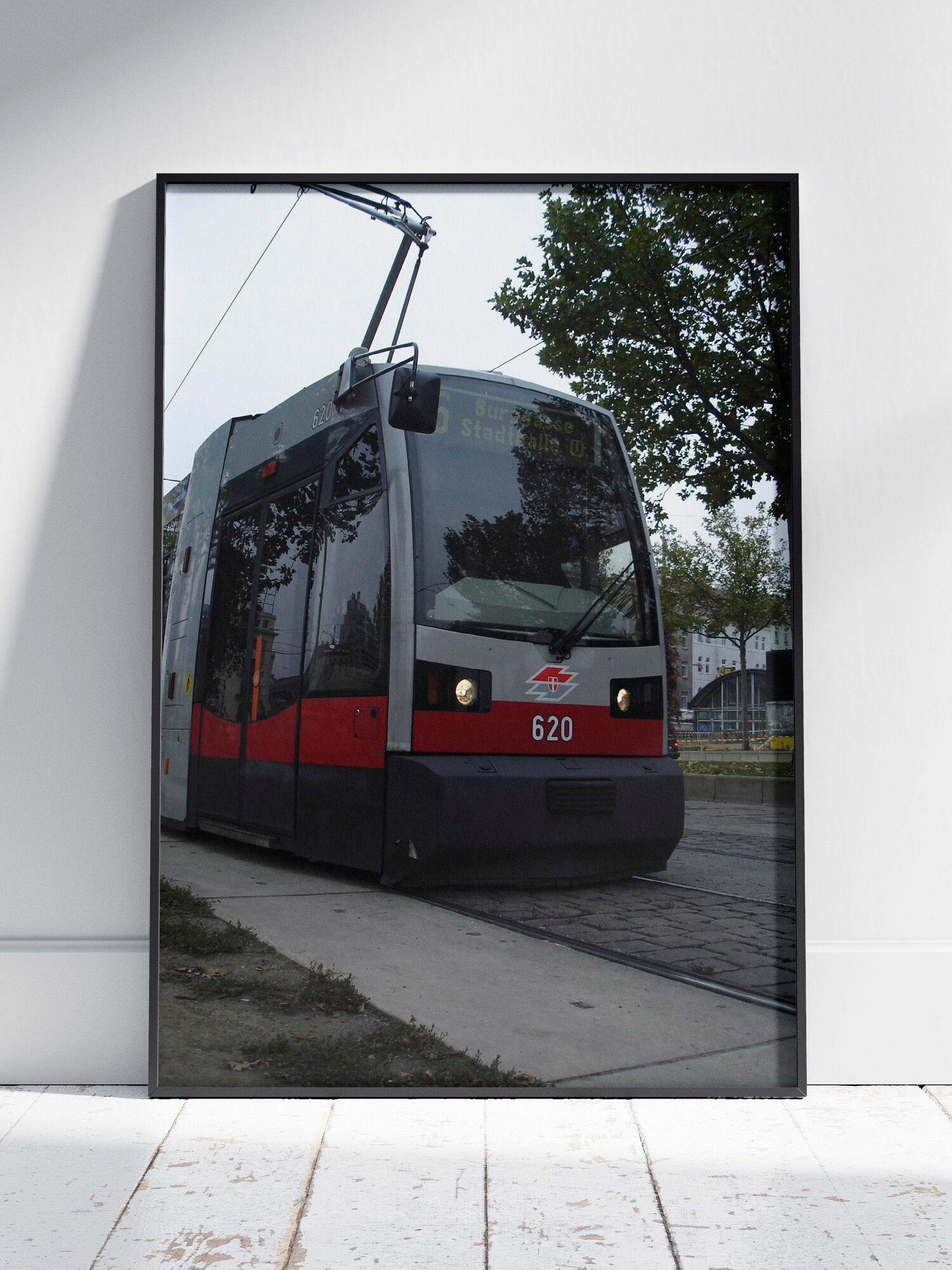 Плакат на стену для интерьера Транспорт и техника (Автобус Wiener Linien) - Постер по машине формата A4 (21x30 см)