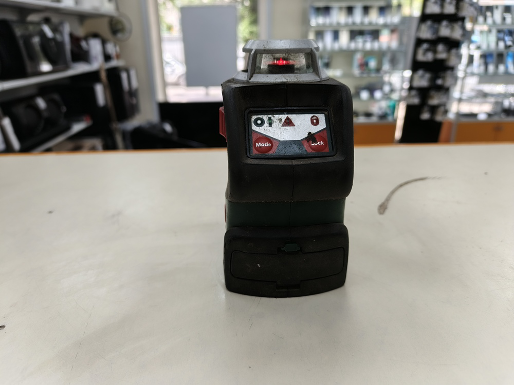 Лазерный нивелир Bosch PLL 360, б/у, уценка
